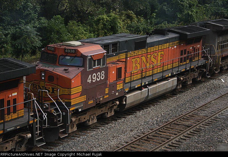 BNSF 4938